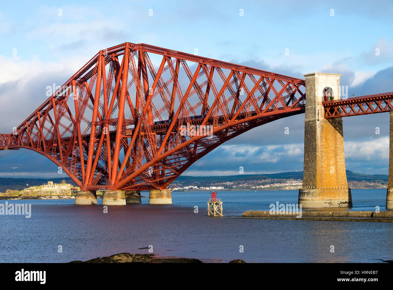 The cantilever structure hi-res stock photography and images - Alamy