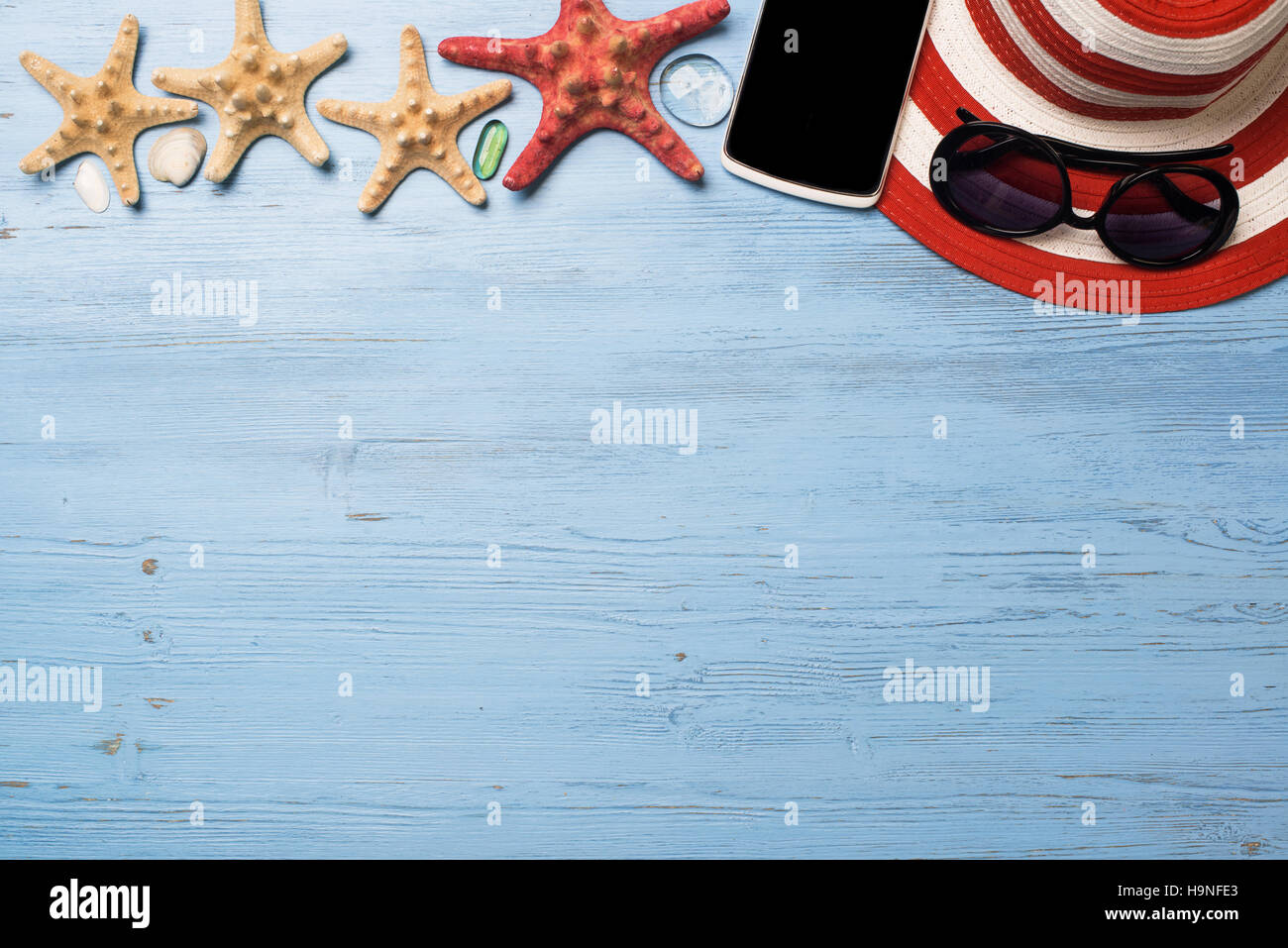 Summer objects for vacation Stock Photo - Alamy