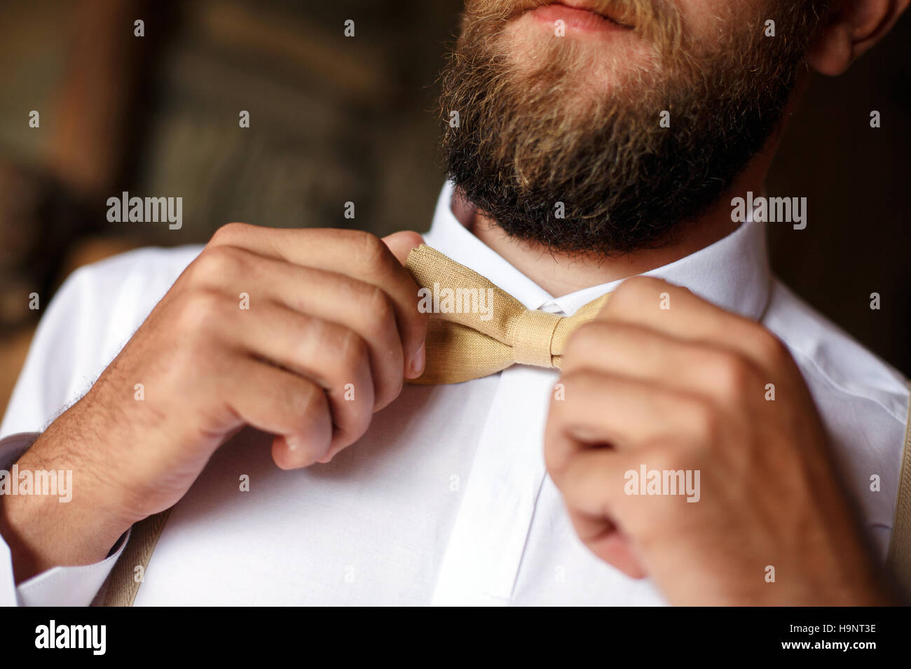 Groom going wedding hi-res stock photography and images - Alamy