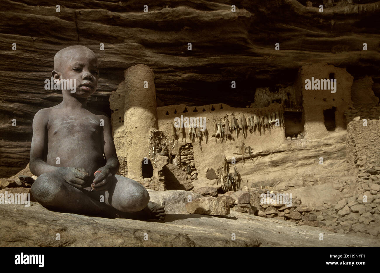 Gommo, Mali, Africa - January 26, 1992: Dogon village, typical mud ...