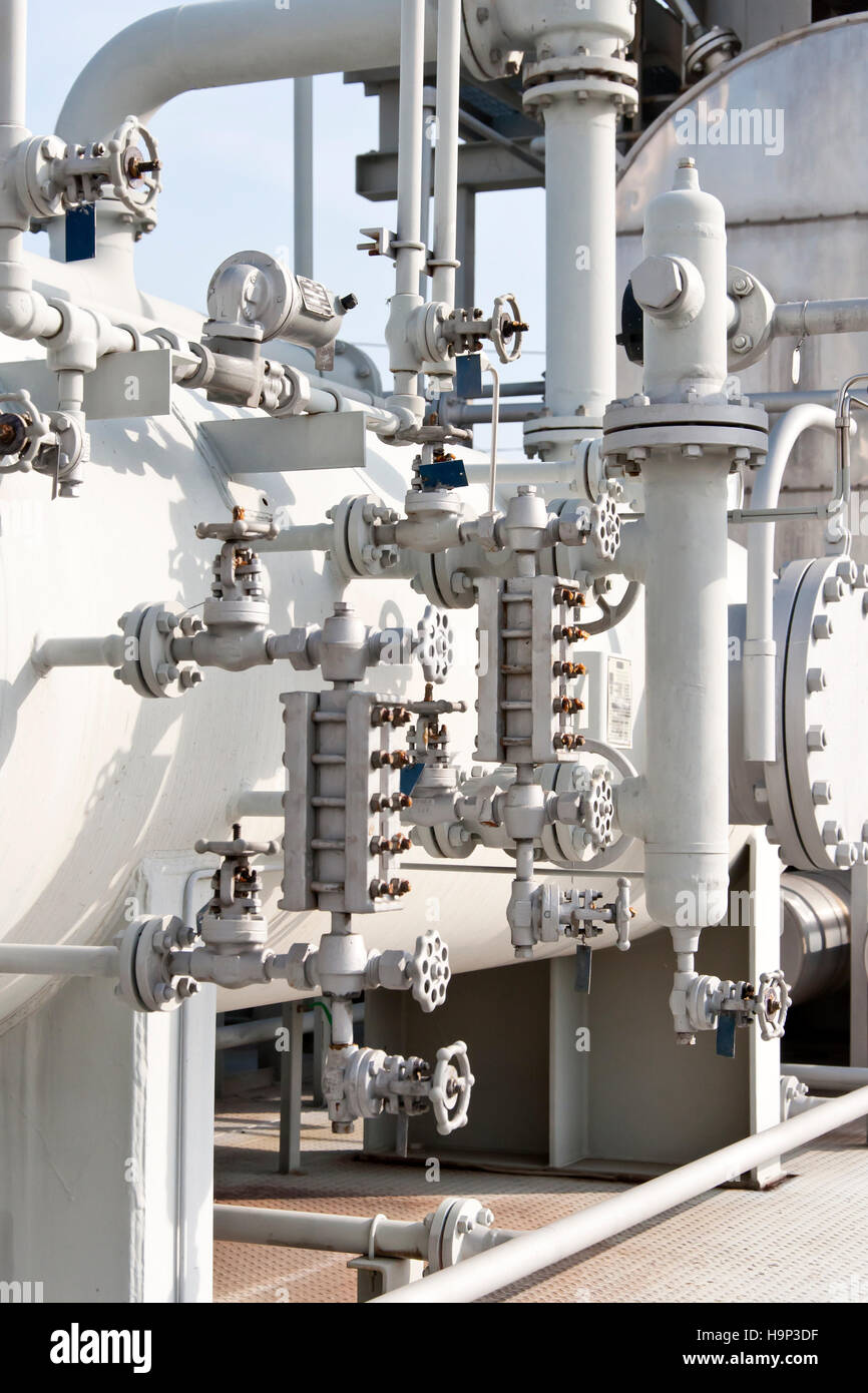 Details of oil refining and gas Stock Photo - Alamy