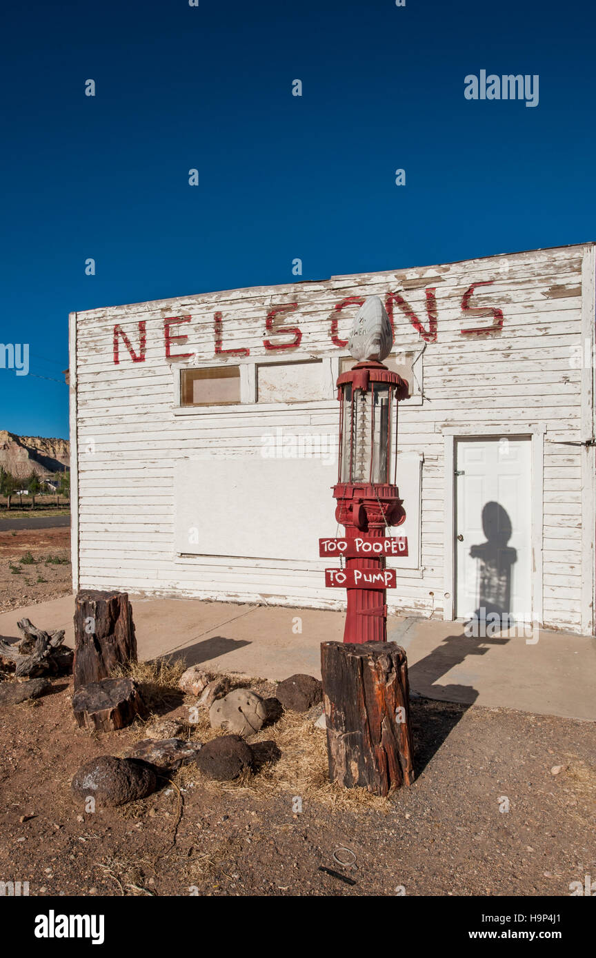 Visible gasoline pump hi-res stock photography and images - Alamy