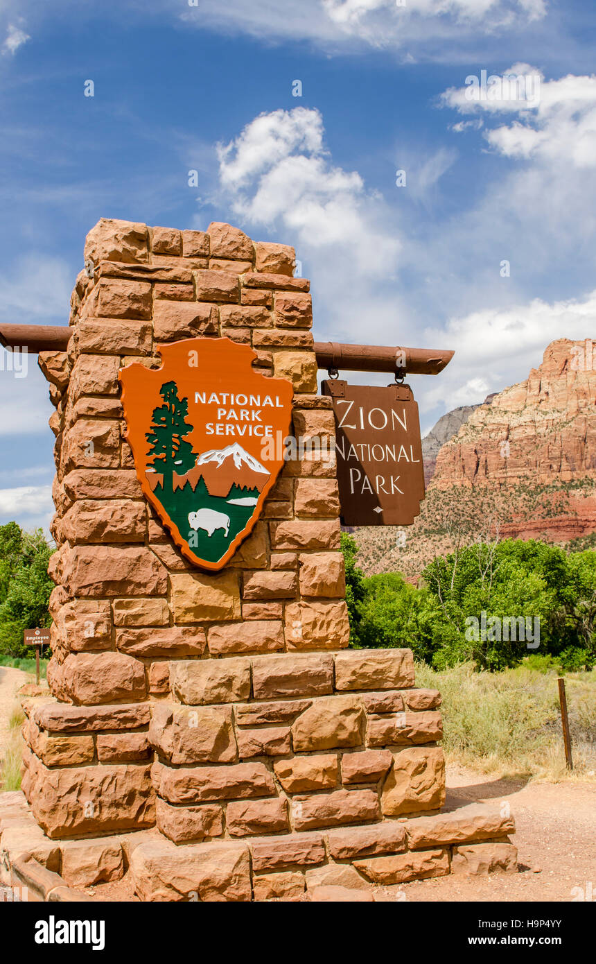 Zion National Park entrance sign, Utah, USA Stock Photo - Alamy