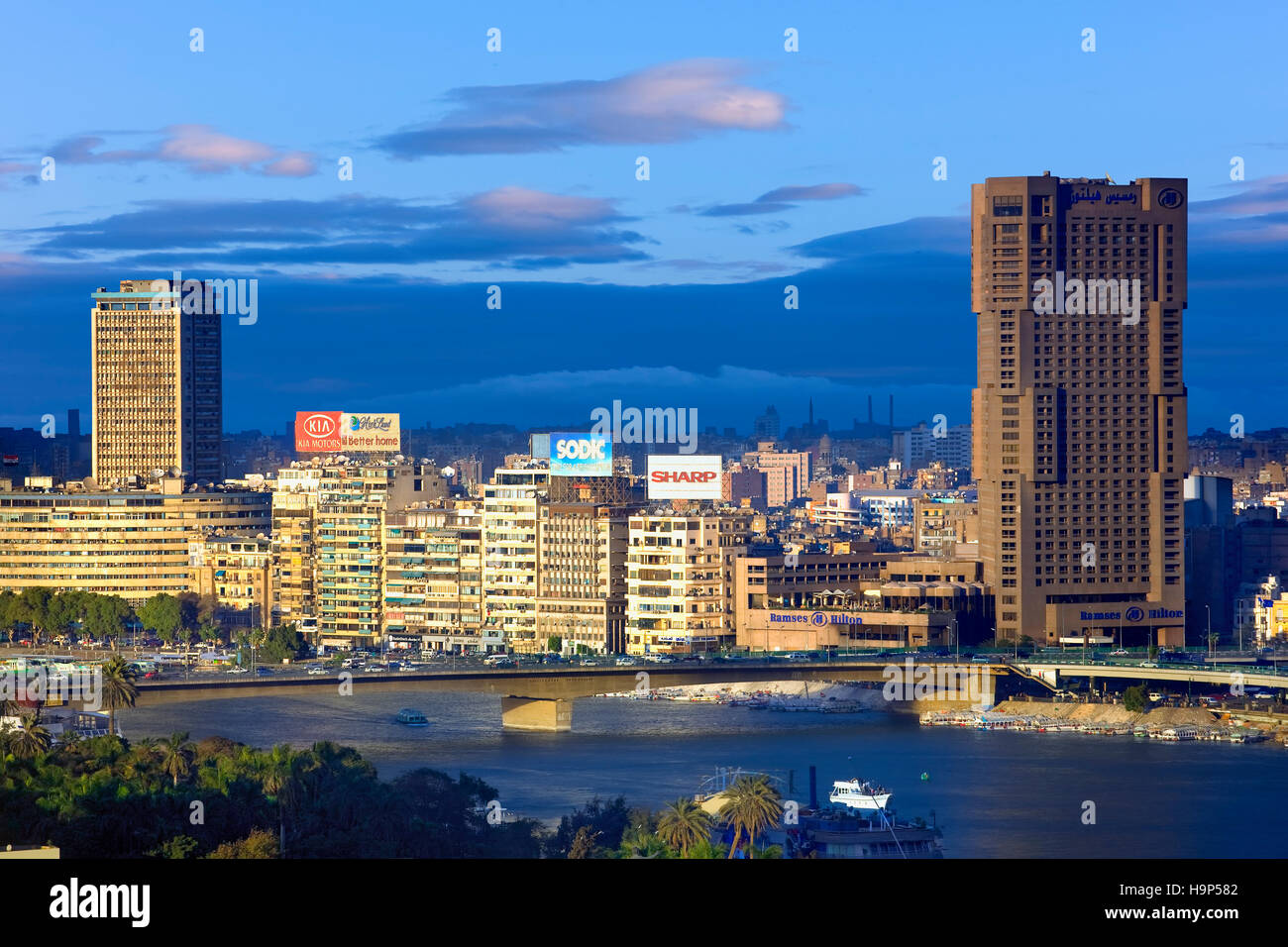 Cairo skyline hi-res stock photography and images - Alamy
