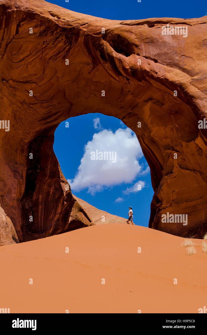 Hiking to Ear Of The Wind Arch, Monument Valley Navajo Tribal Park ...