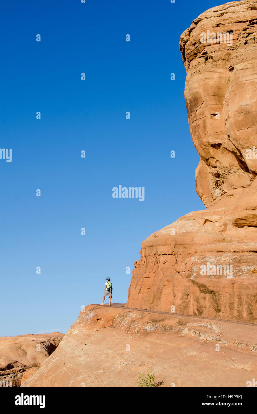 Hiking to Delicate Arch, Arches National Park, Utah, USA. (MR Stock ...