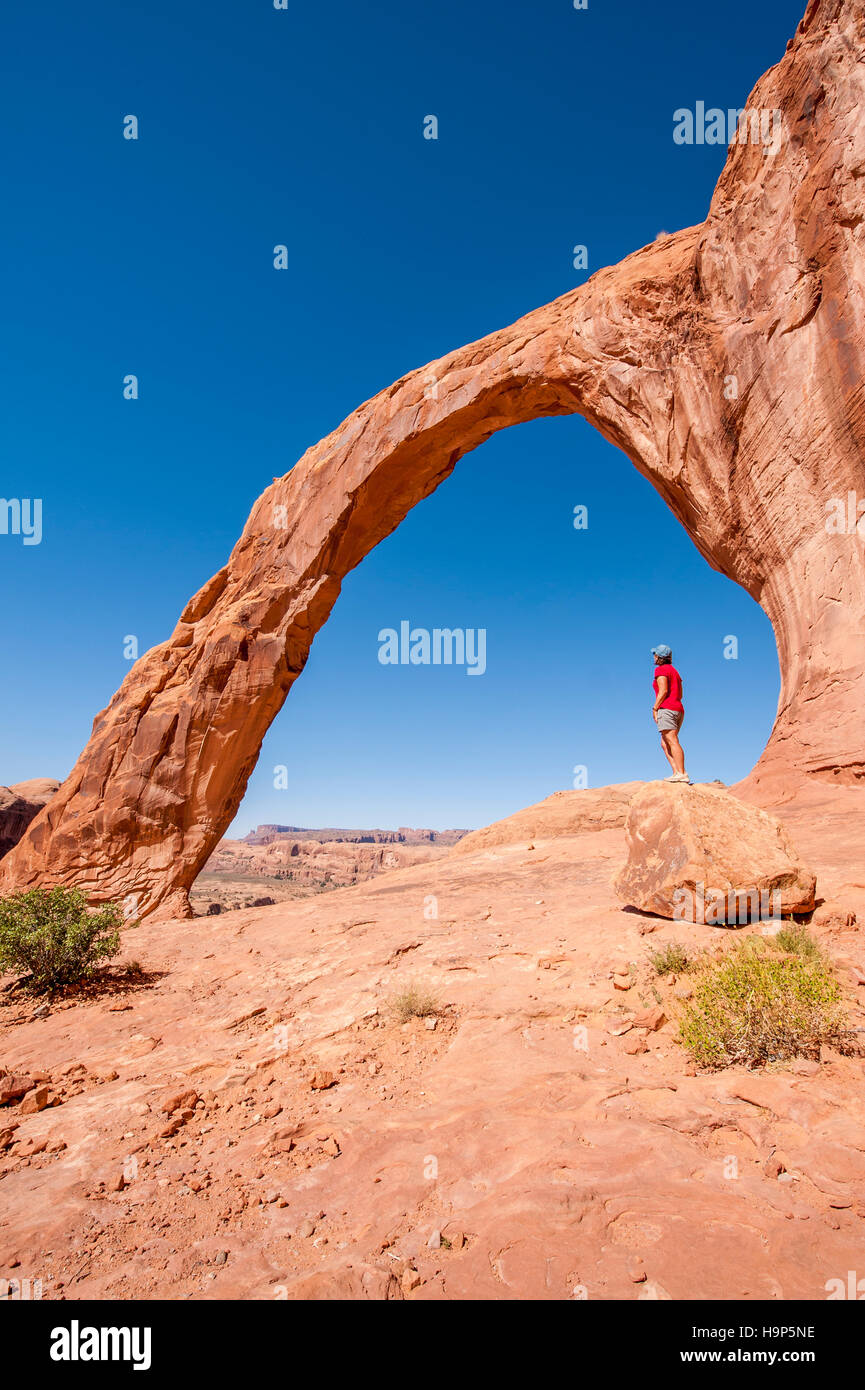 Corona arch hiking trail hi-res stock photography and images - Alamy