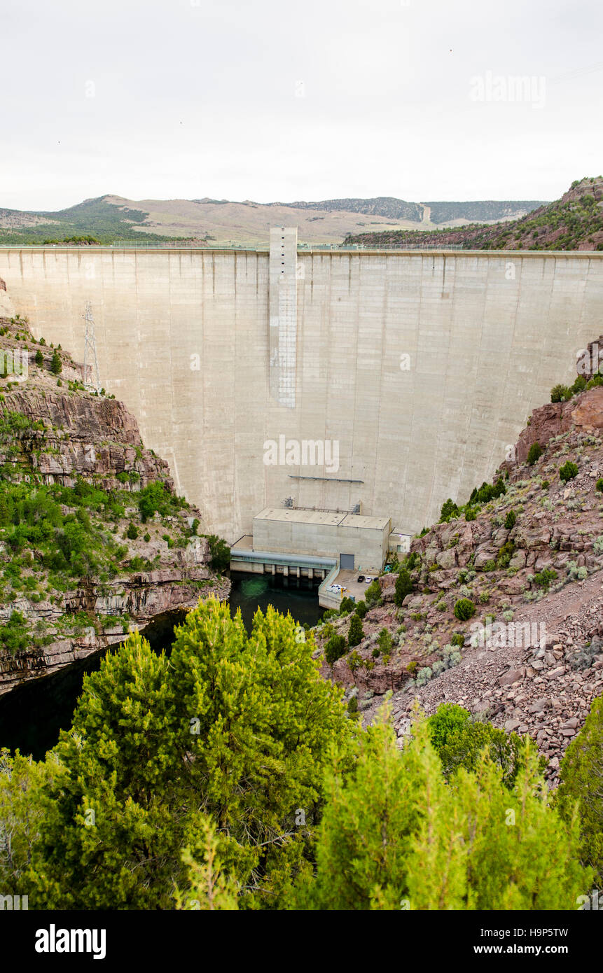 Flaming gorge dam hi-res stock photography and images - Alamy