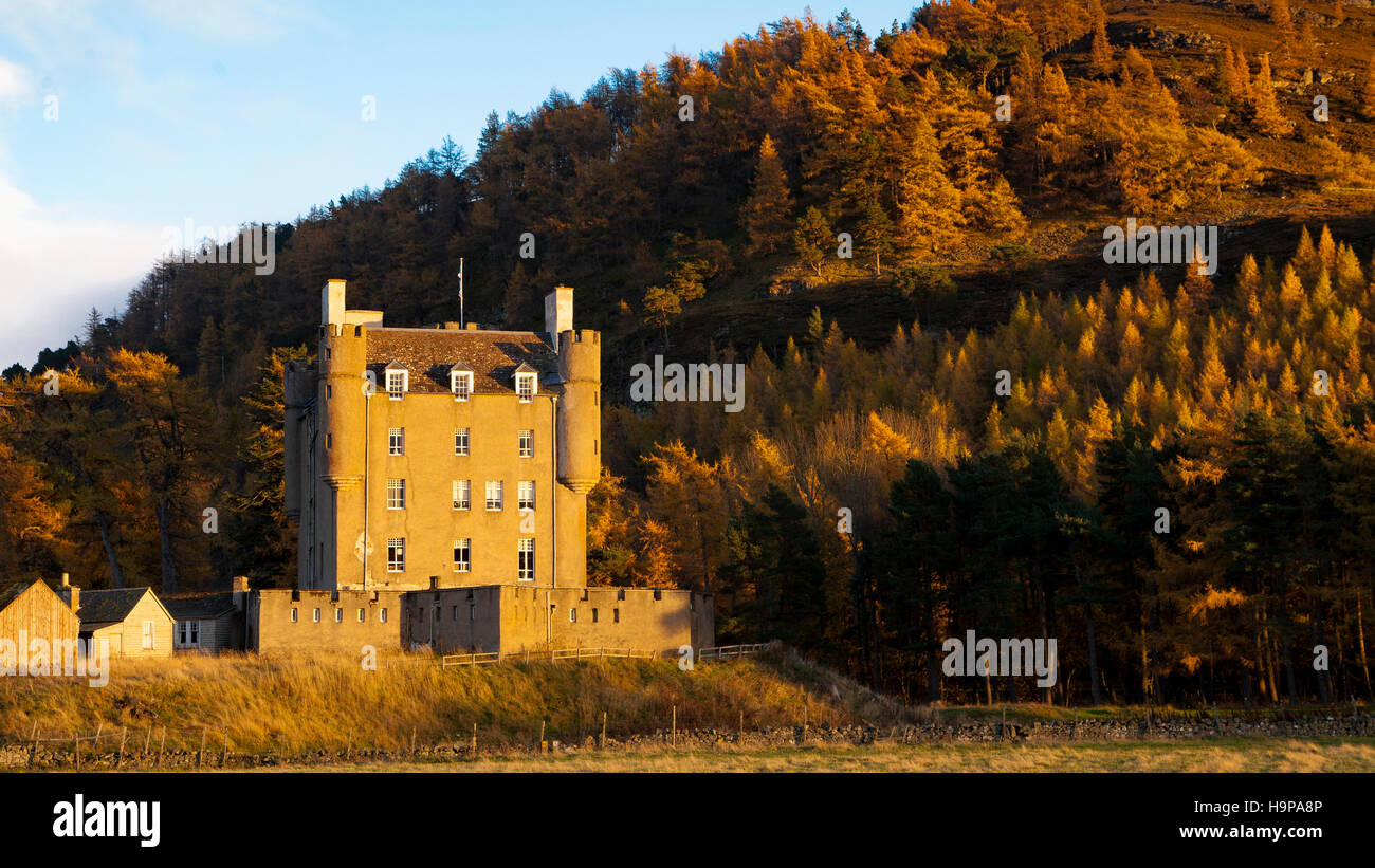 Braemar Castle in the Scottish Highlands Stock Photo - Alamy