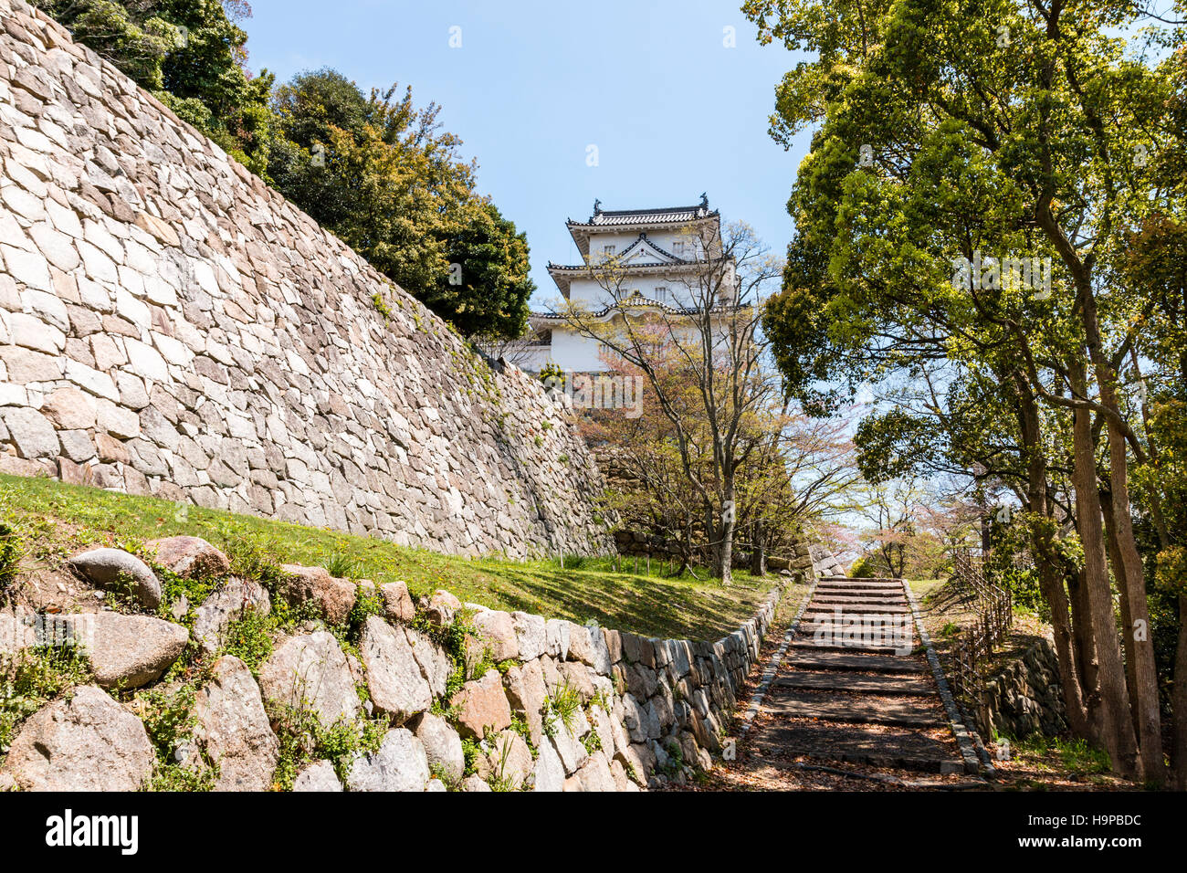 Japan, Akashi castle, AKA Kishun-jo. three-story Hitsujisaru Yagura ...