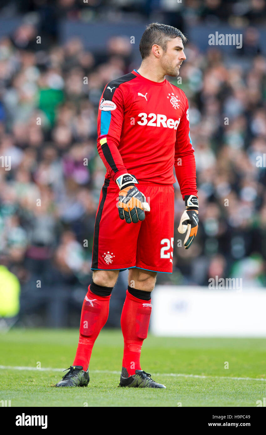 Goalkeeper matt gilks hi-res stock photography and images - Alamy