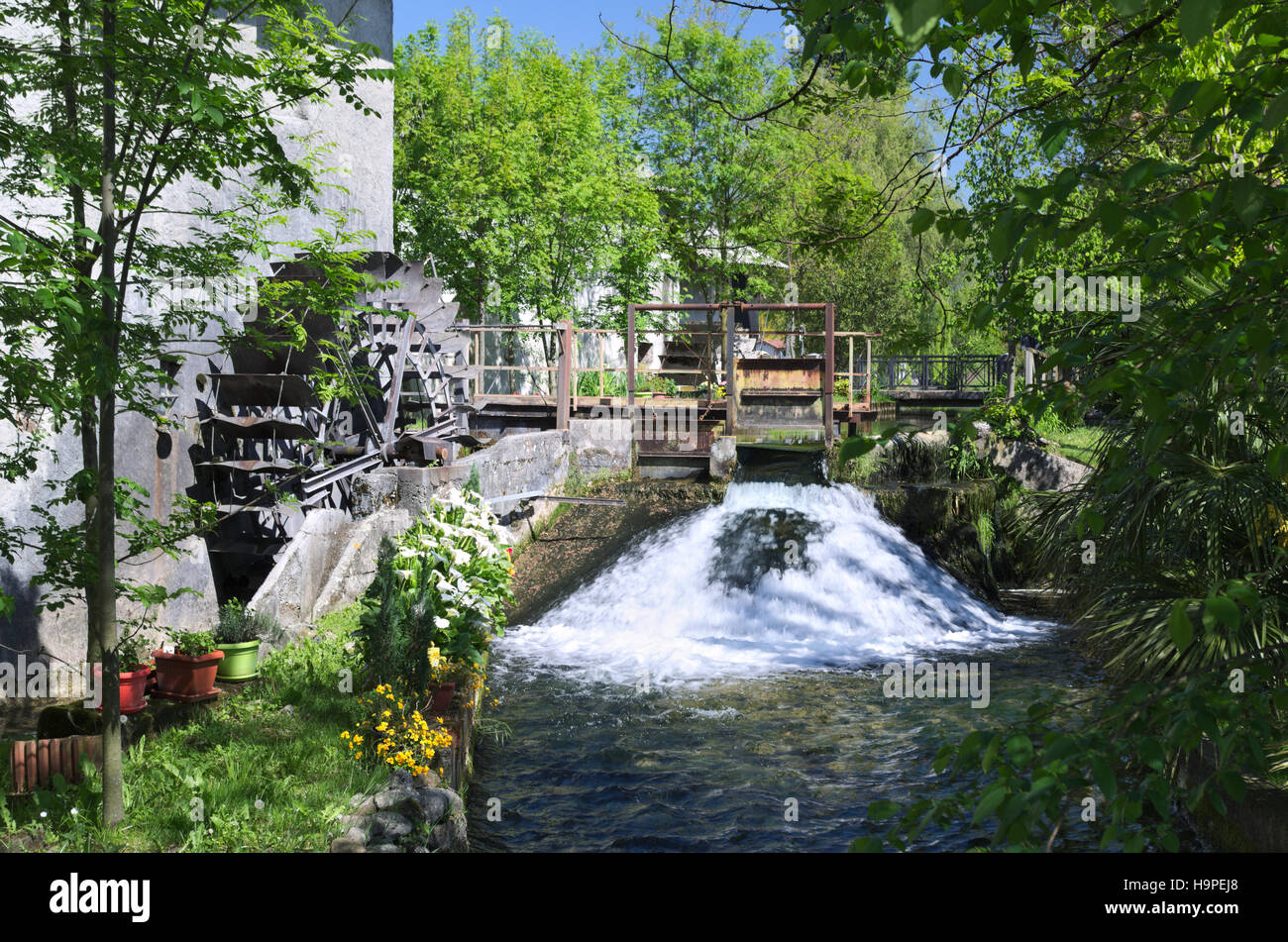 Wheel water mill in Reana del Rojale, Friuli, Italy Stock Photo - Alamy