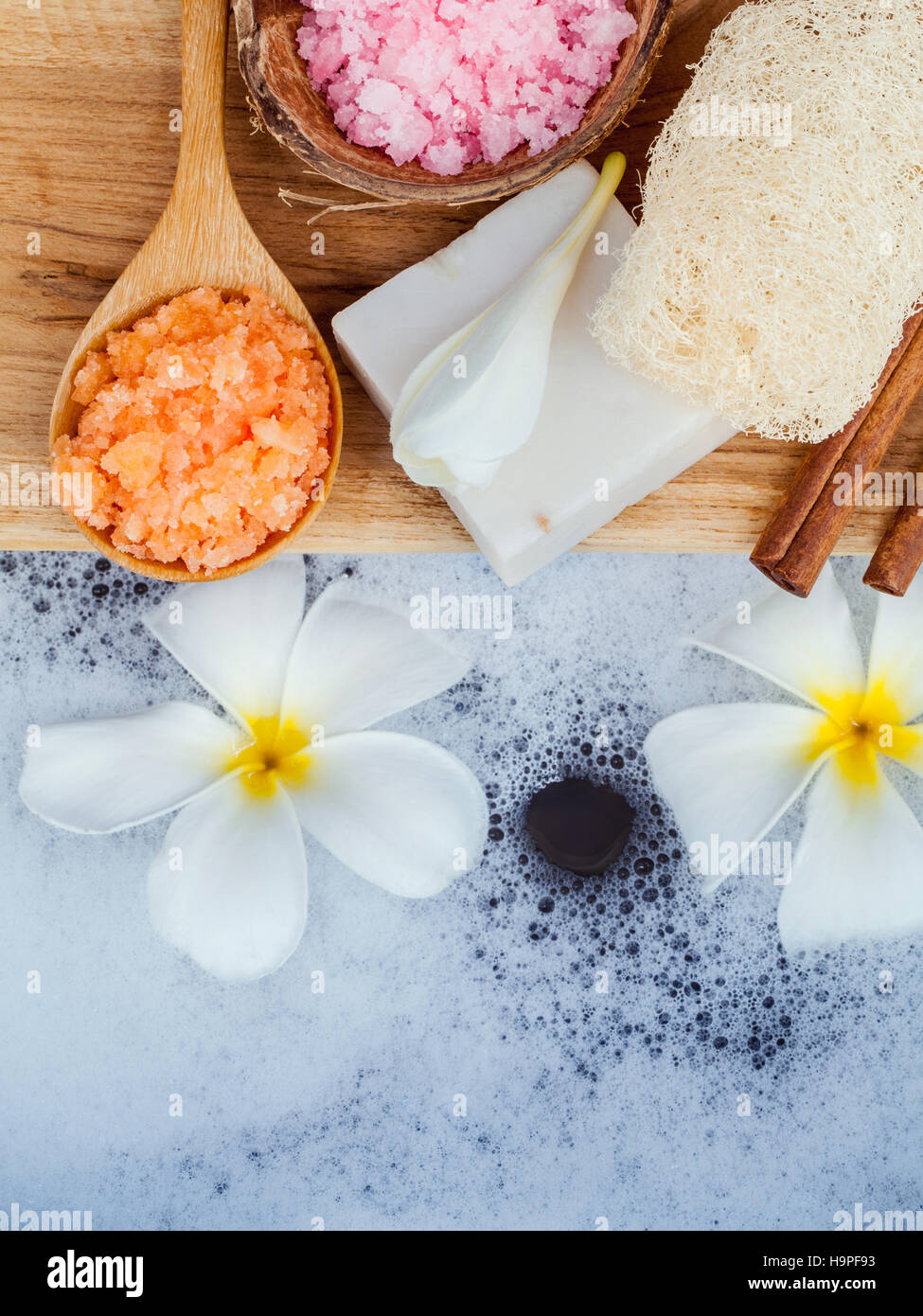 Spa and wellness treatment setup on wooden panel Stock Photo - Alamy