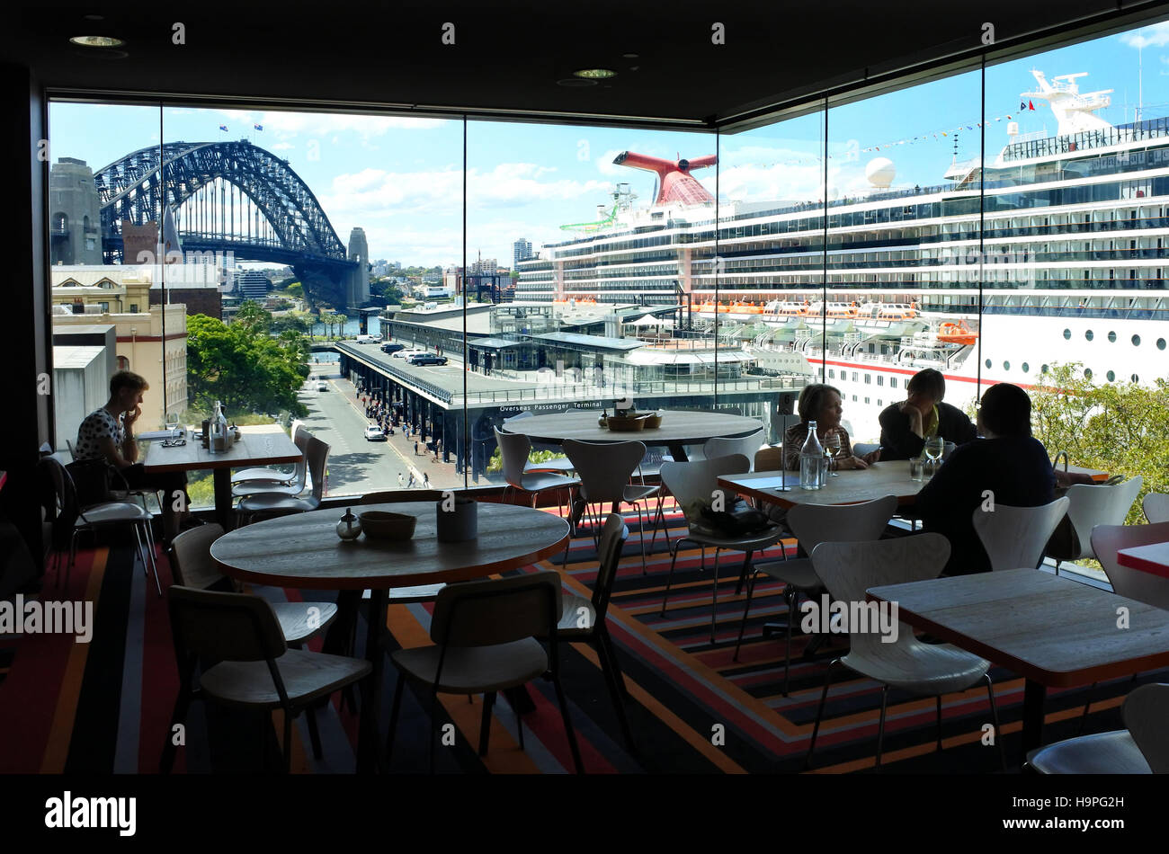 Sydney Cruise Terminal High Resolution Stock Photography and Images - Alamy