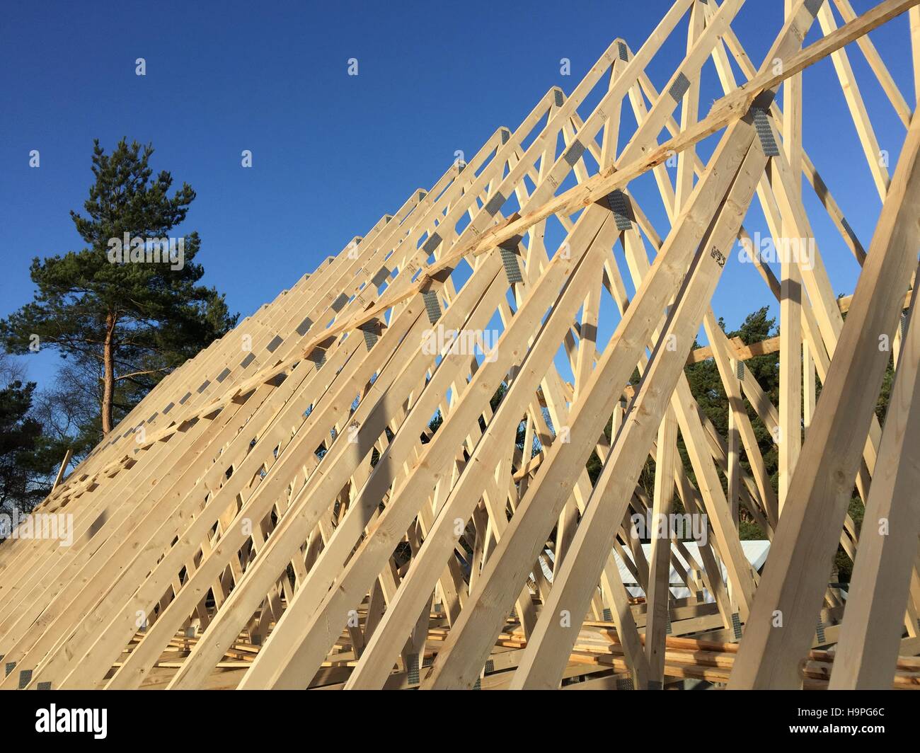 Truss architecture hi-res stock photography and images - Alamy
