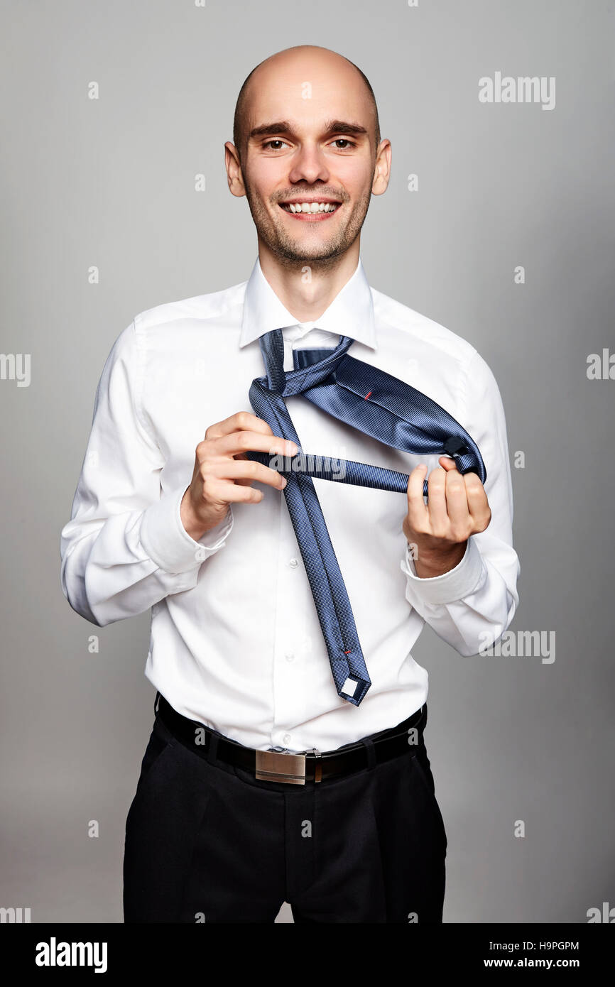 Man getting dressed hi-res stock photography and images - Alamy