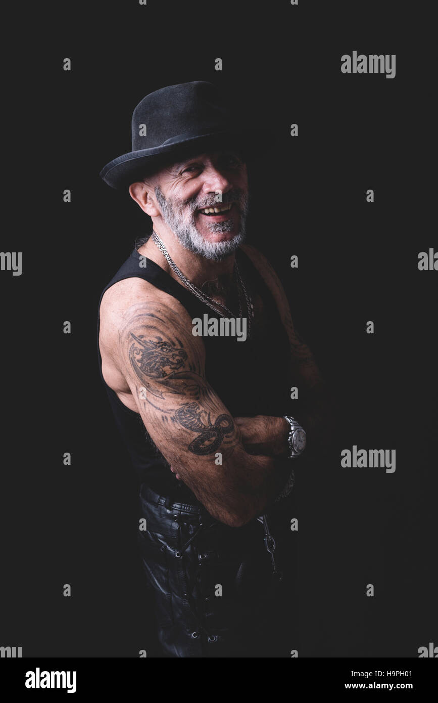 Man beard tattooed hands hi-res stock photography and images - Alamy