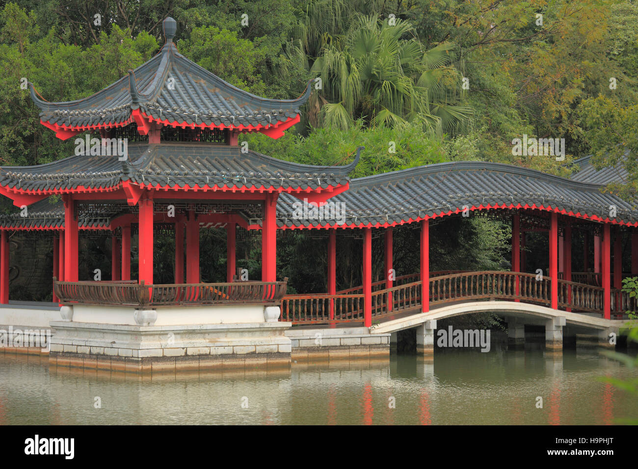 China, Guangxi, Guilin, Rong Lake, pavilion, bridge Stock Photo - Alamy