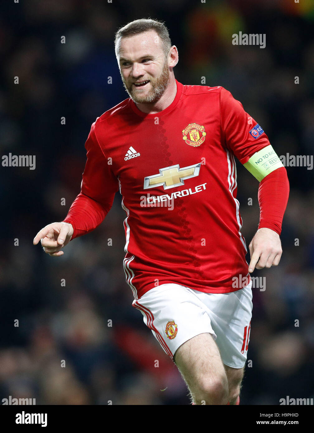 Manchester United's Wayne Rooney celebrates scoring his side's first ...