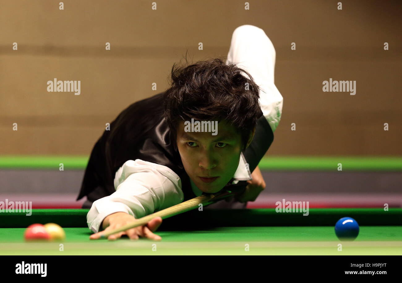 First round match against liam highfield hi-res stock photography and ...