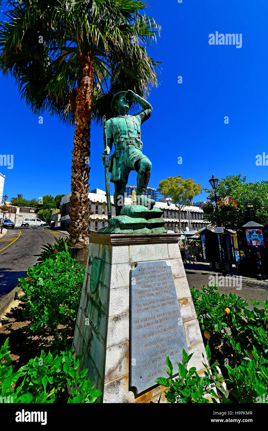 Gibraltar Defence Force of WWII remembrance statue Stock Photo - Alamy
