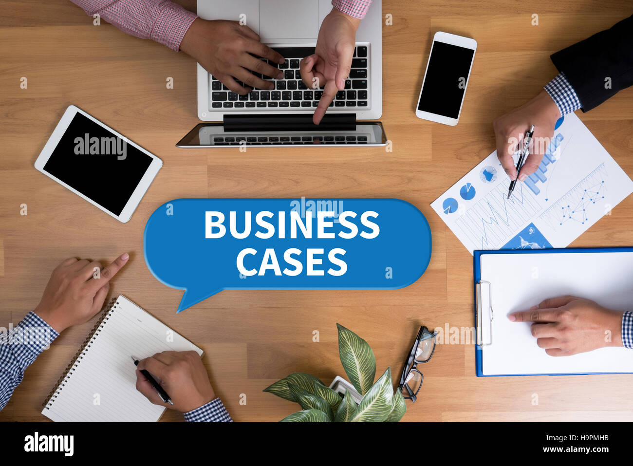 Business case analysis hi-res stock photography and images - Alamy