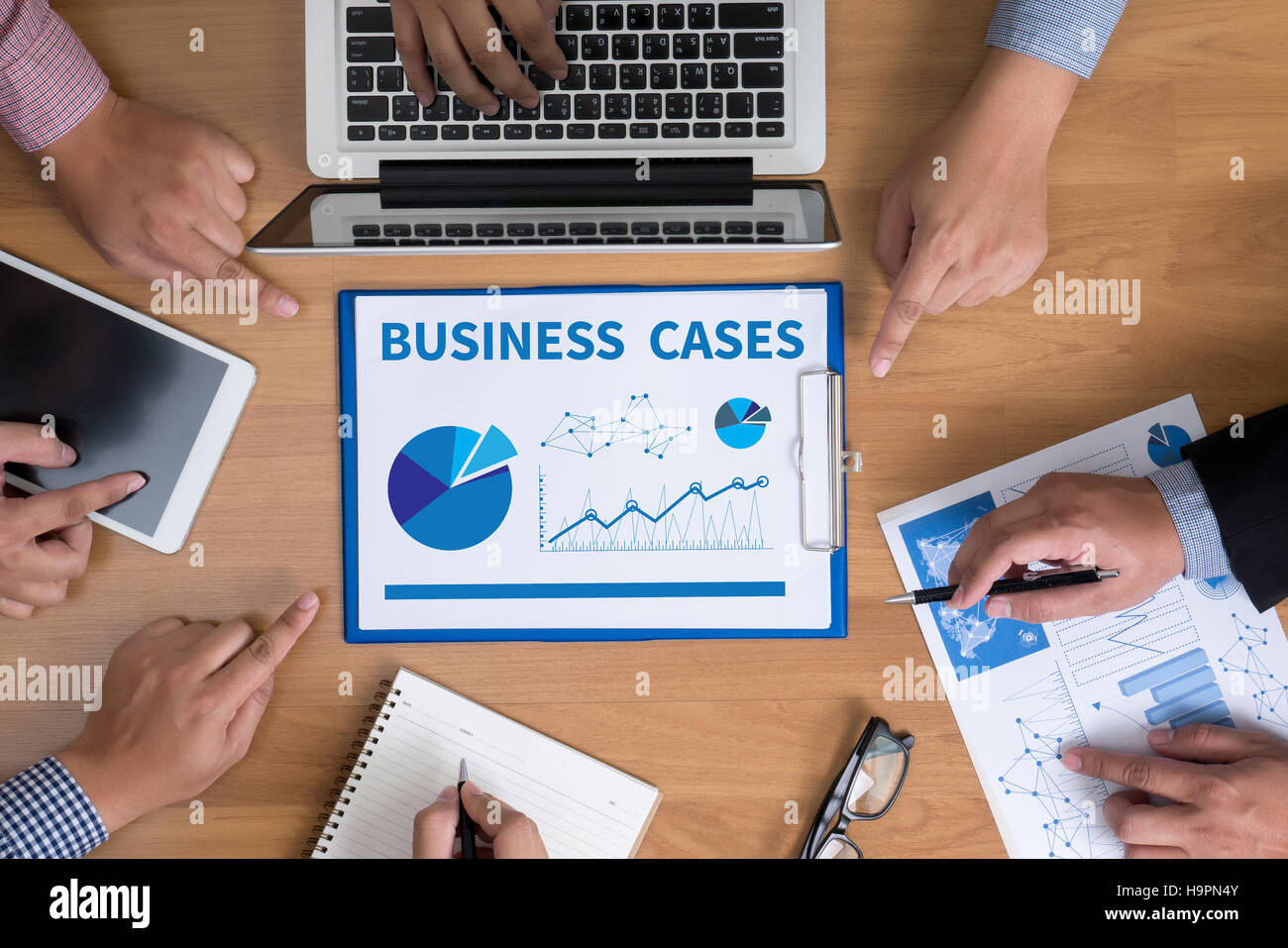 Business case analysis hi-res stock photography and images - Alamy