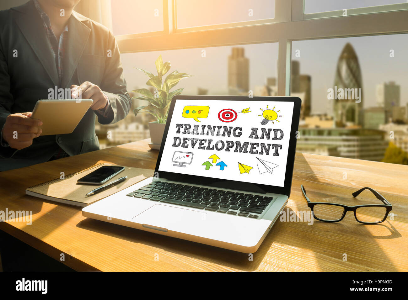 TRAINING & DEVELOPMENT CONCEPT Stock Photo - Alamy