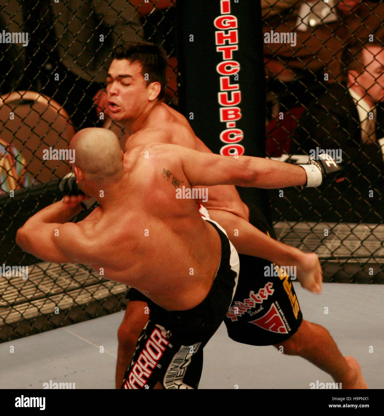 Lyoto Machida, top, fights Sam Hoger at the Ultimate Fighting Champion ...