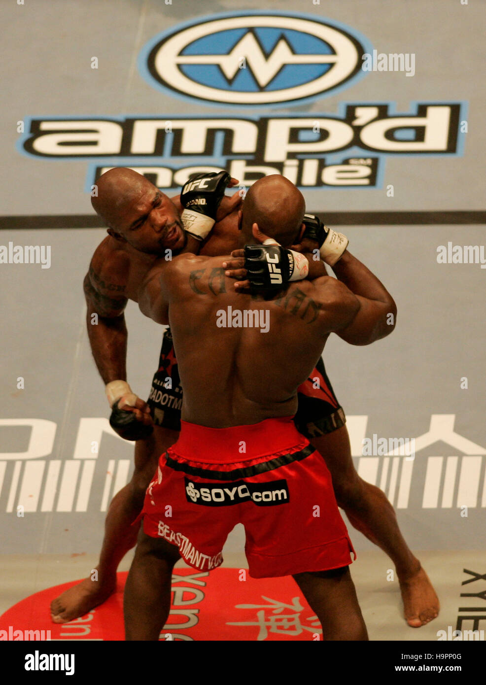 Quinton "Rampage" Jackson, left, fights Marvin Eastman at the Ultimate ...