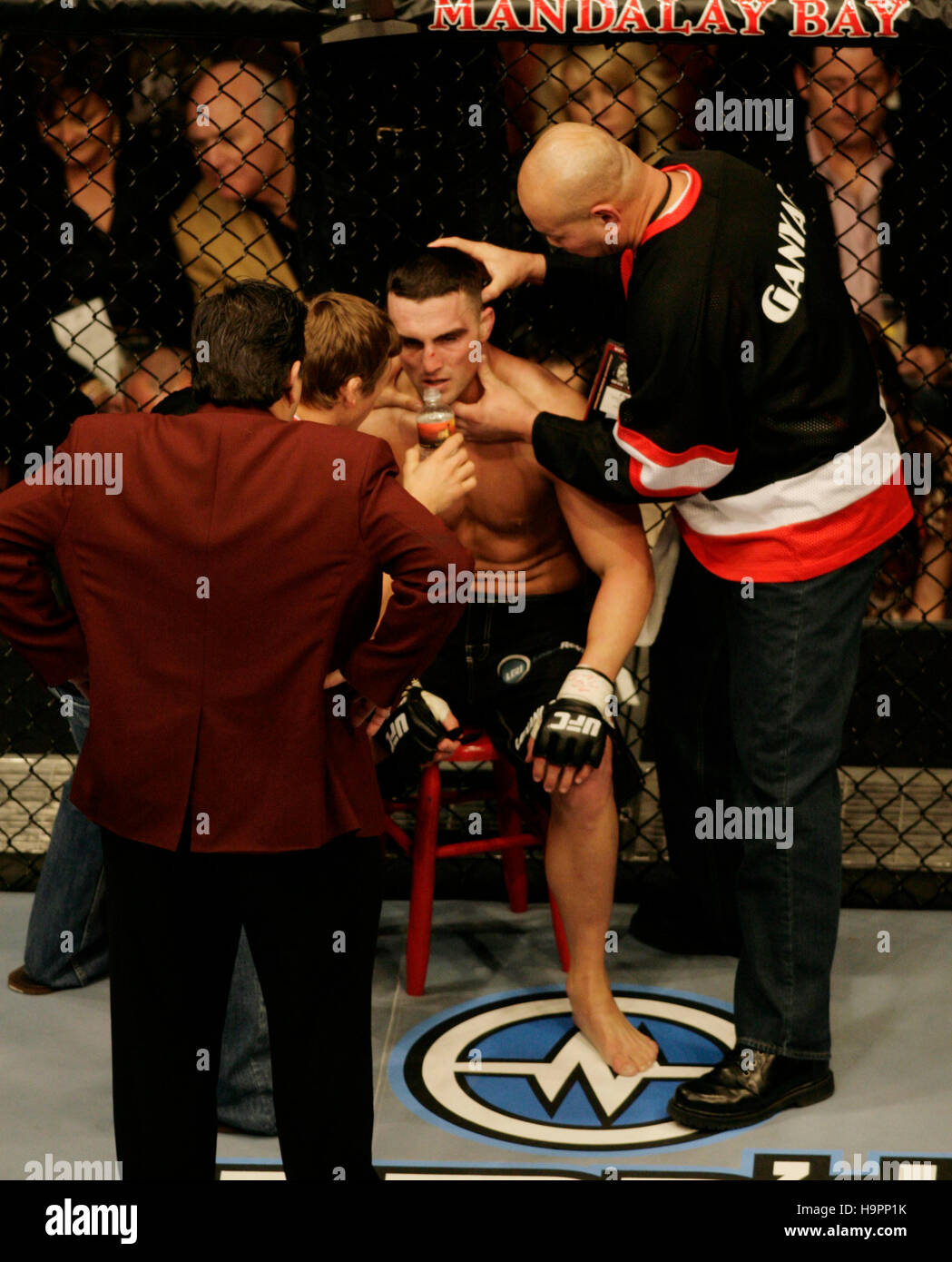 Scott Smith in his corner during a fight against Patrick Cote at the ...