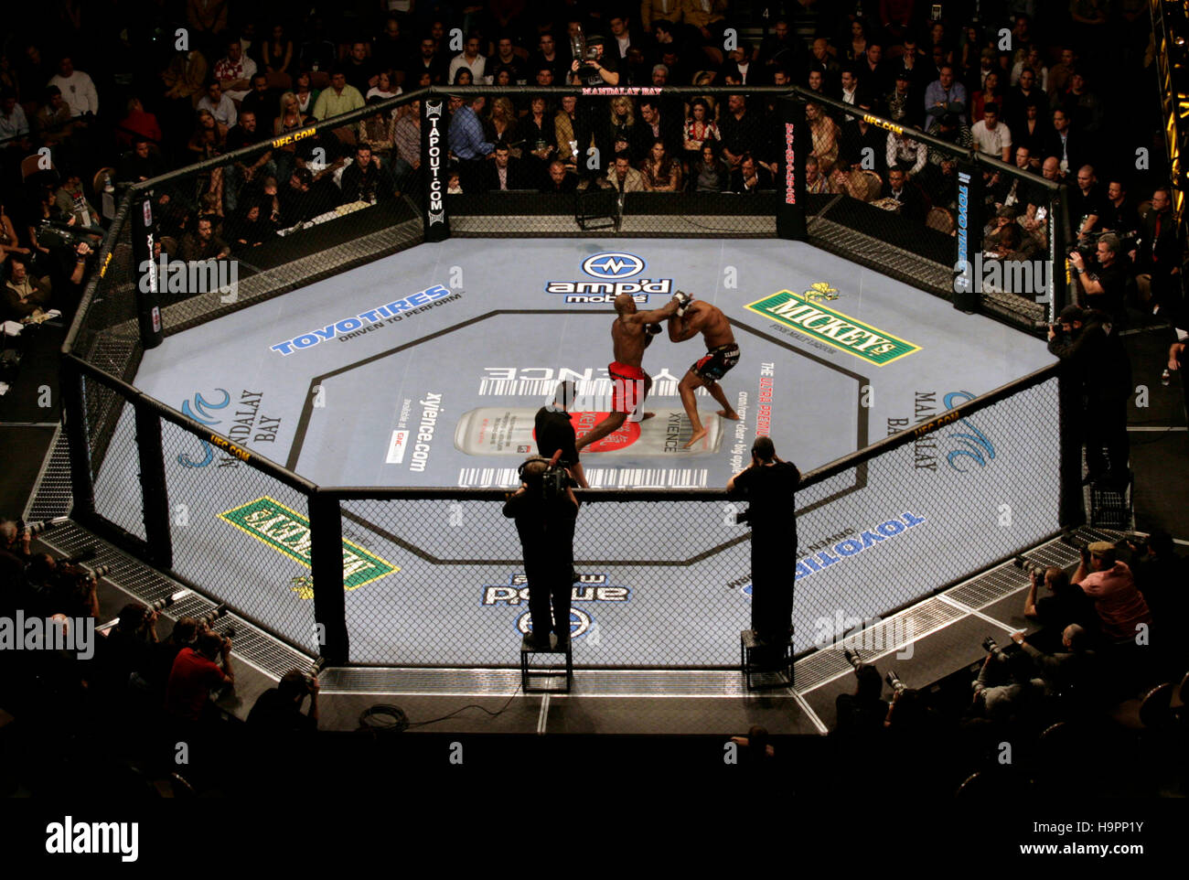 Quinton "Rampage" Jackson, right, fights Marvin Eastman at the Ultimate ...
