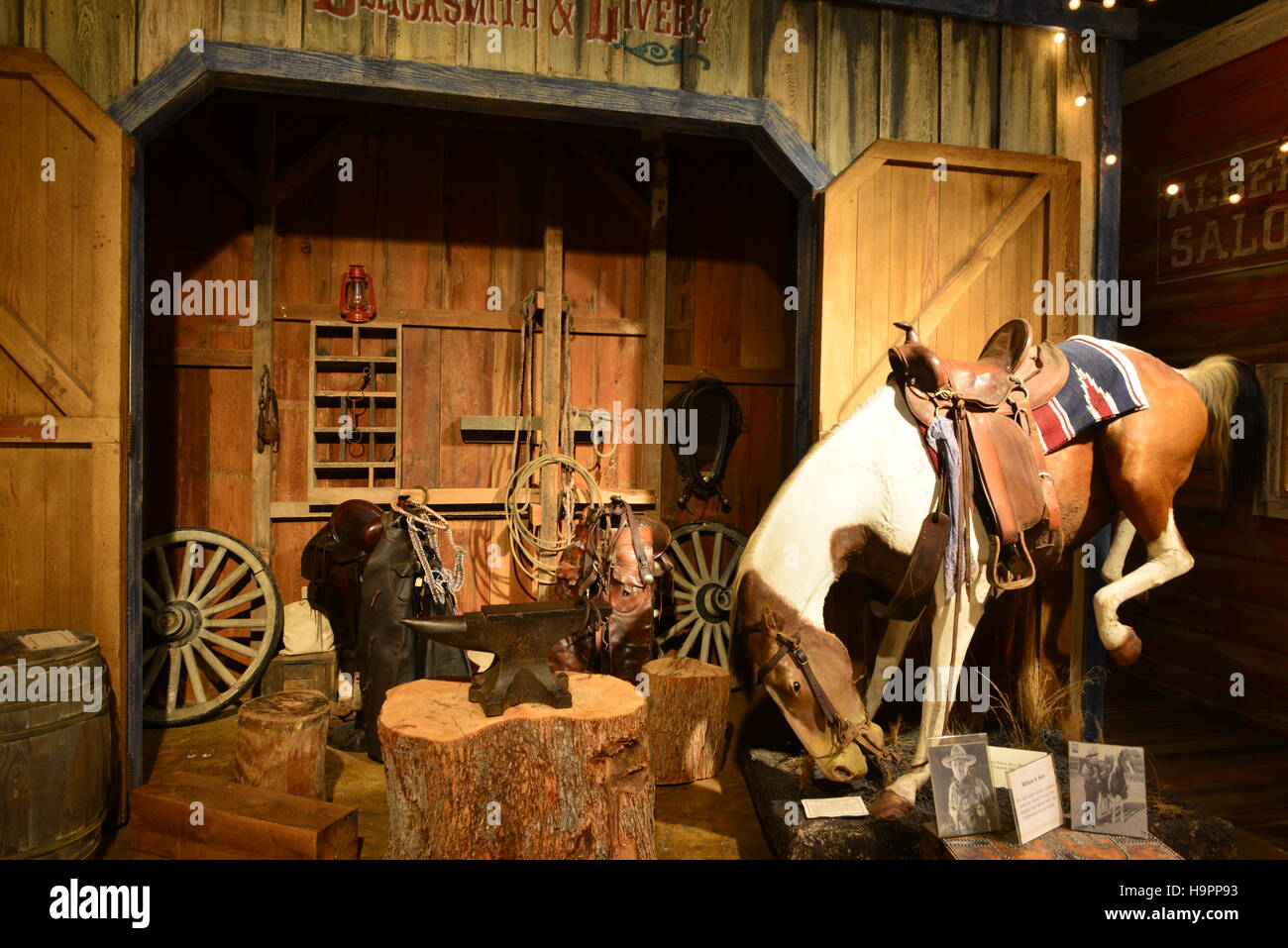 Wild west stage set in hi-res stock photography and images - Alamy