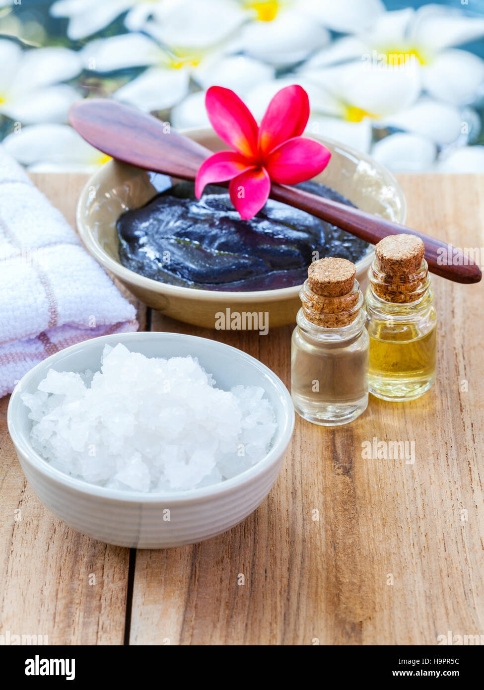 Spa and wellness treatment setup on wooden panel Stock Photo - Alamy