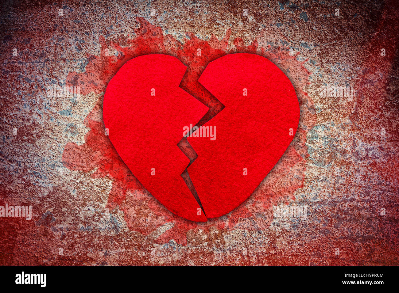 Felt broken heart Stock Photo - Alamy
