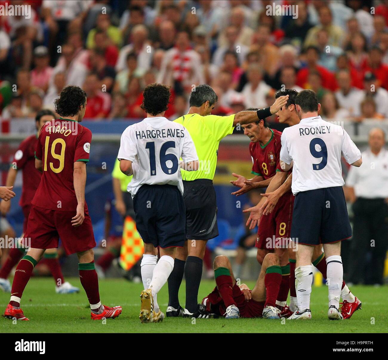 Ronaldo england portugal 2006 hi-res stock photography and images - Alamy
