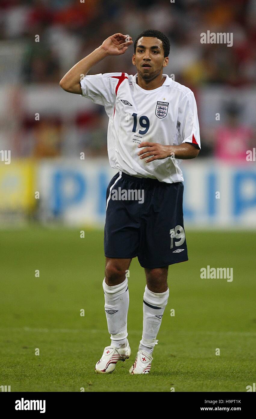 AARON LENNON ENGLAND & TOTTENHAM HOTSPUR FC WORLD CUP AUFSCHALKE ARENA ...