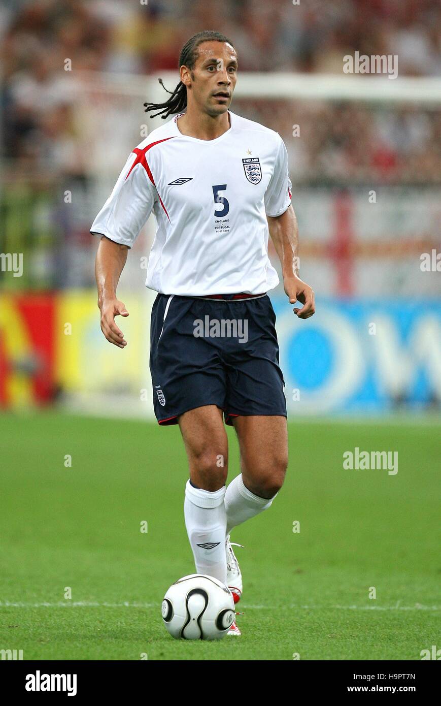 RIO FERDINAND ENGLAND & MANCHESTER UNITED FC WORLD CUP AUFSCHALKE ARENA ...
