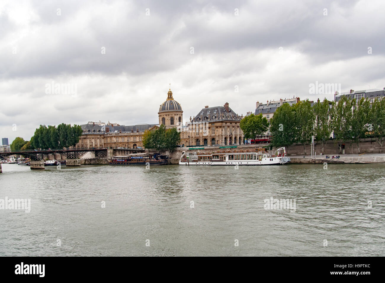 Views of buildings, monuments and famous places in Paris, from the ...
