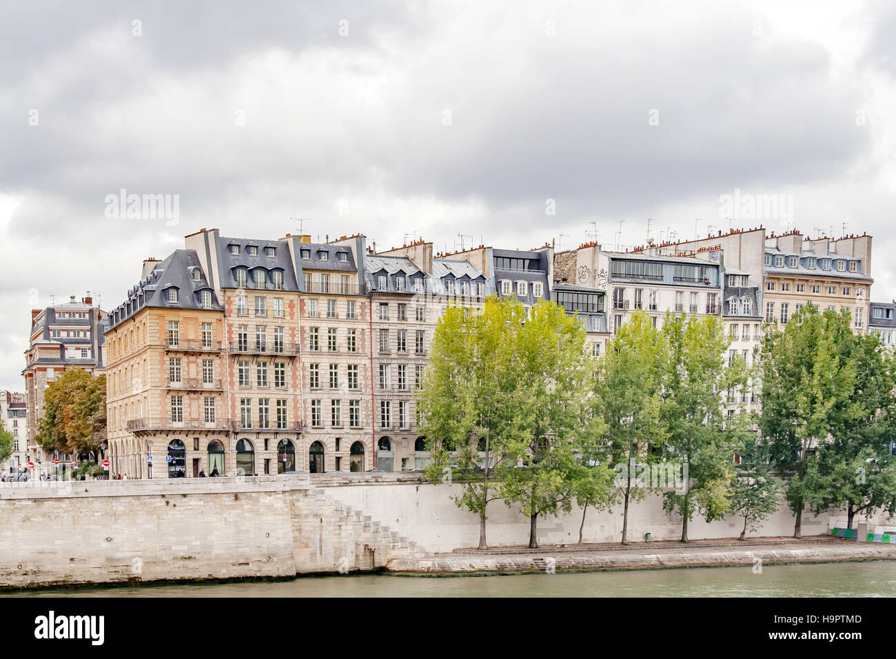 Views of buildings, monuments and famous places in Paris, from the ...