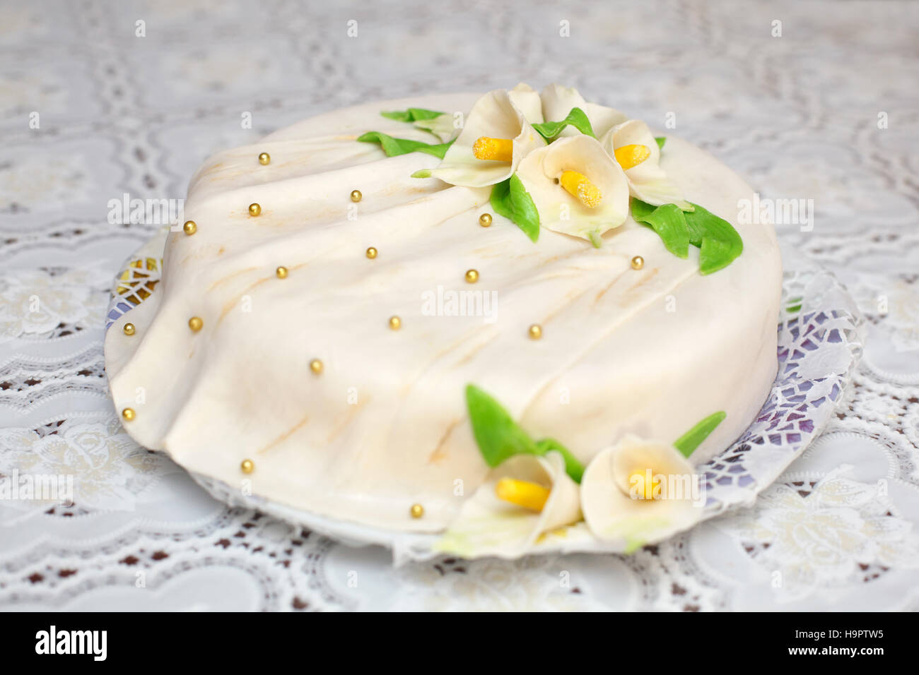 Mastic cake hi-res stock photography and images - Alamy