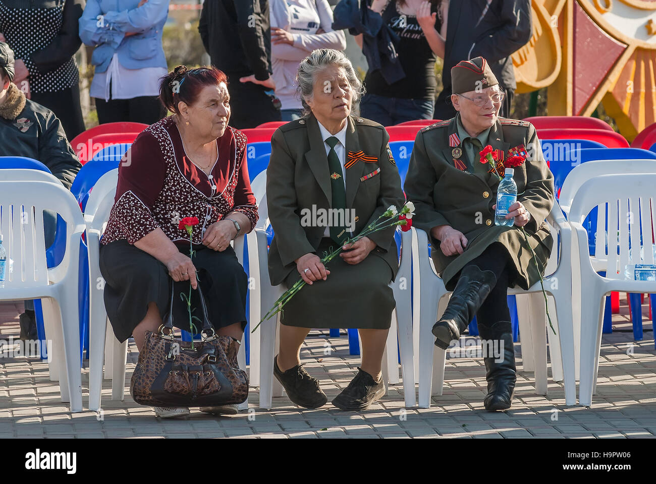Women - veterans of World War II on tribunes Stock Photo - Alamy