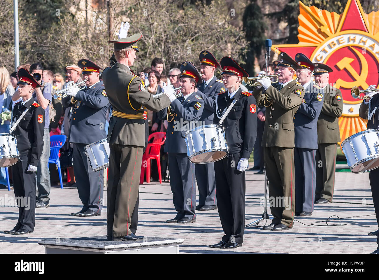 Military orchestra on Victory Day parade Stock Photo - Alamy