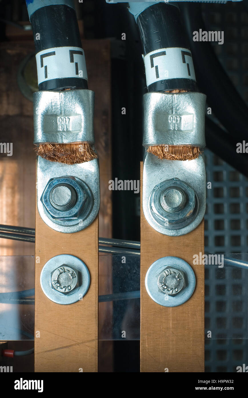 Electrical panel grounding hi-res stock photography and images - Alamy