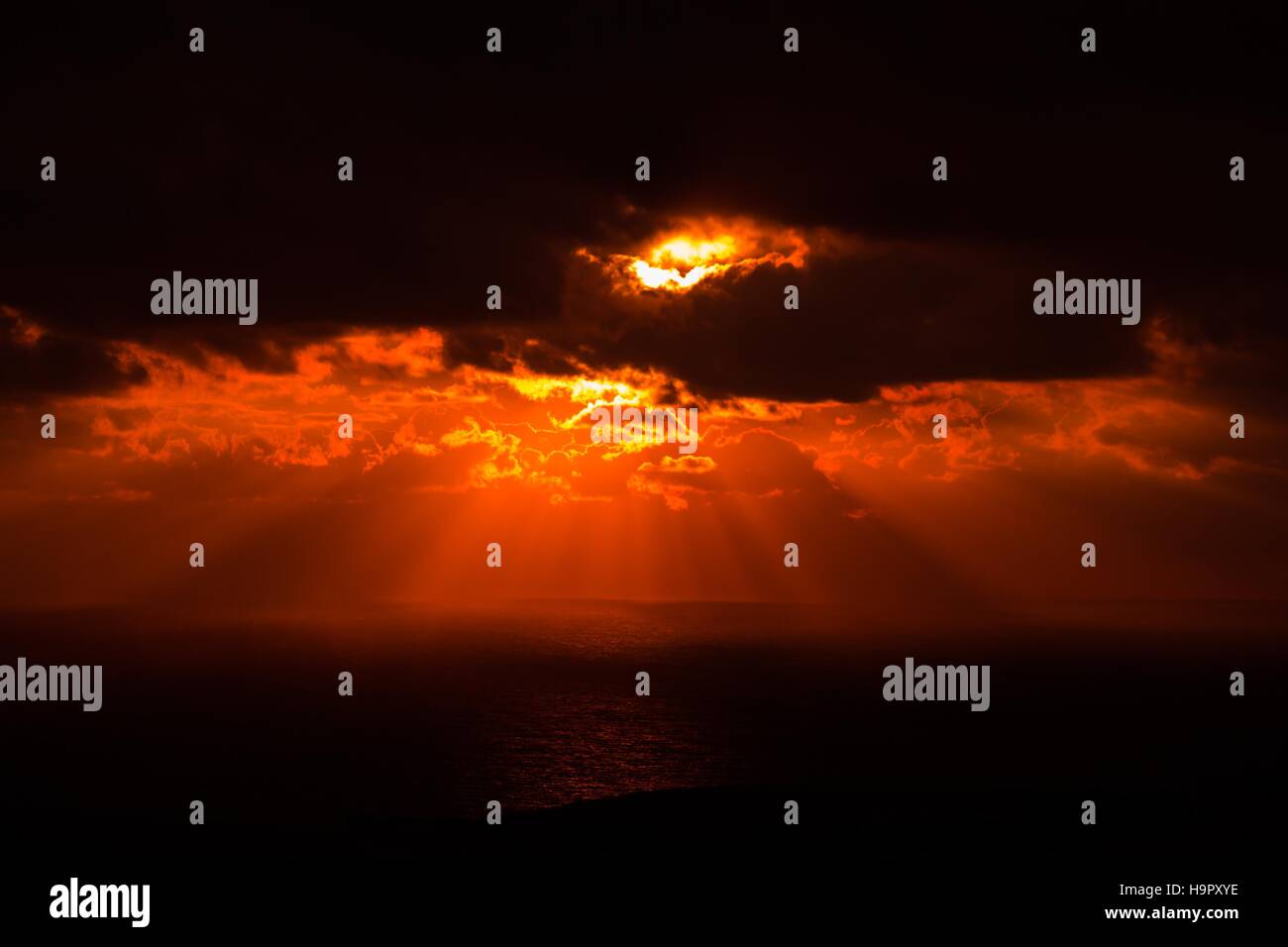 Sun rays clouds hi-res stock photography and images - Alamy