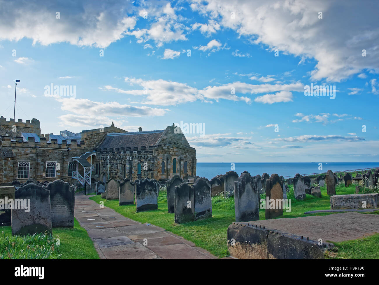 Whitby abbey and old cemetery hi-res stock photography and images - Alamy