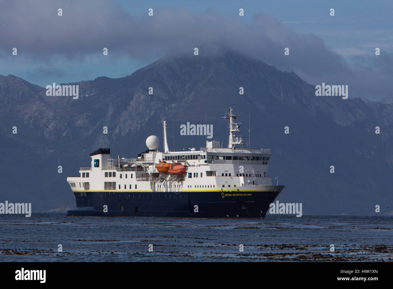 Lindblad explorer hi-res stock photography and images - Alamy