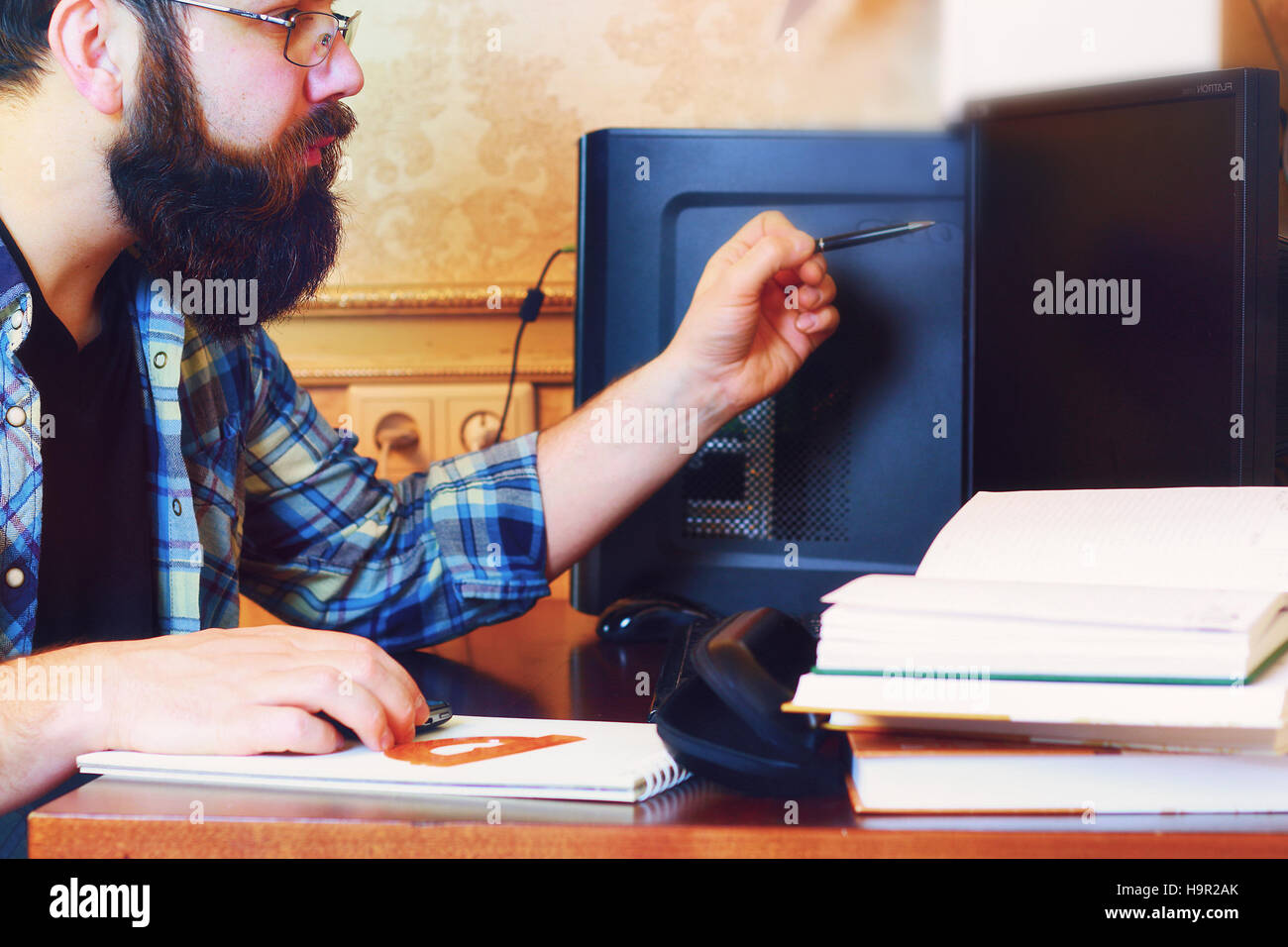 male work computer pen write Stock Photo - Alamy