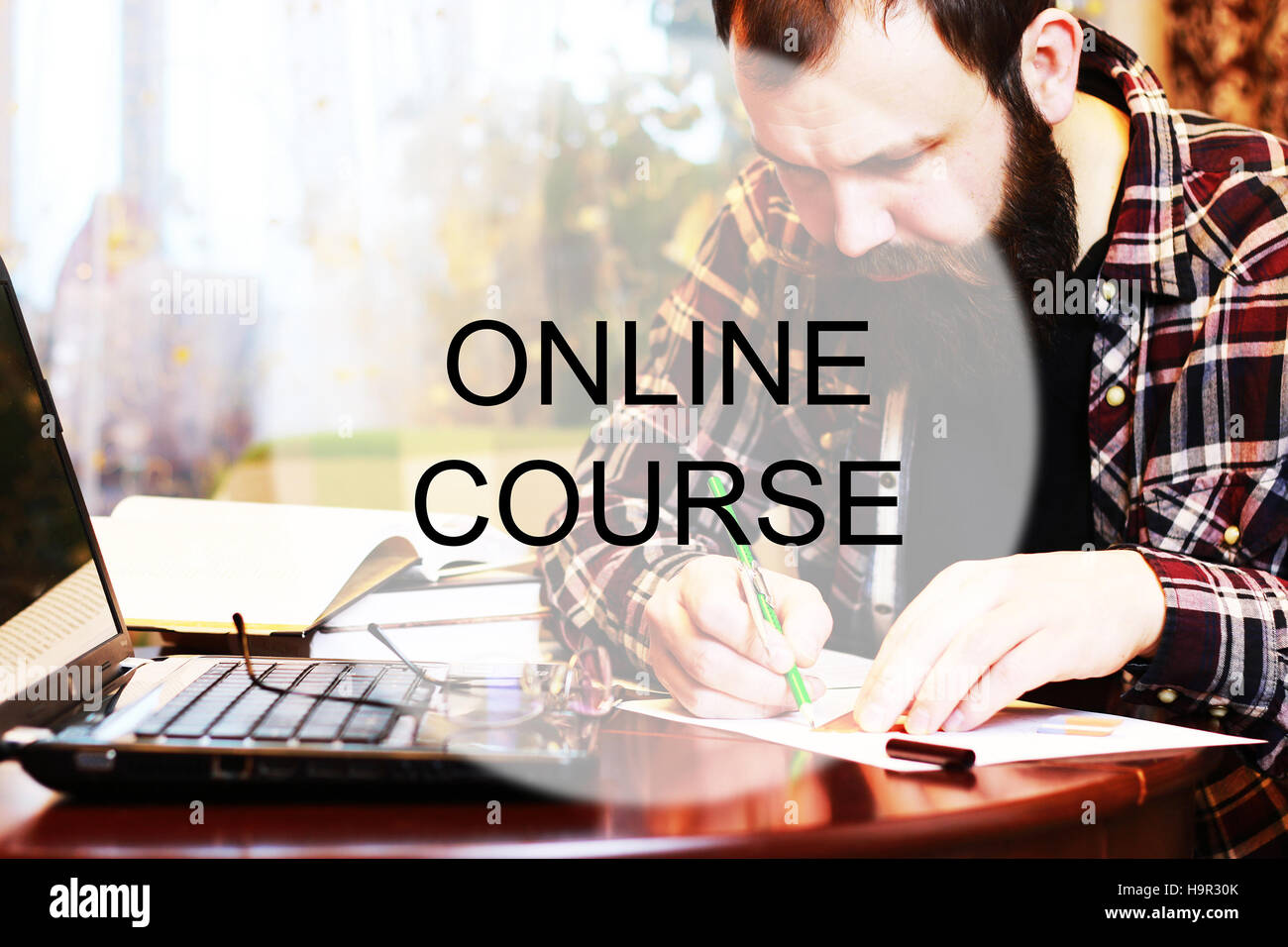 background study online education Stock Photo - Alamy