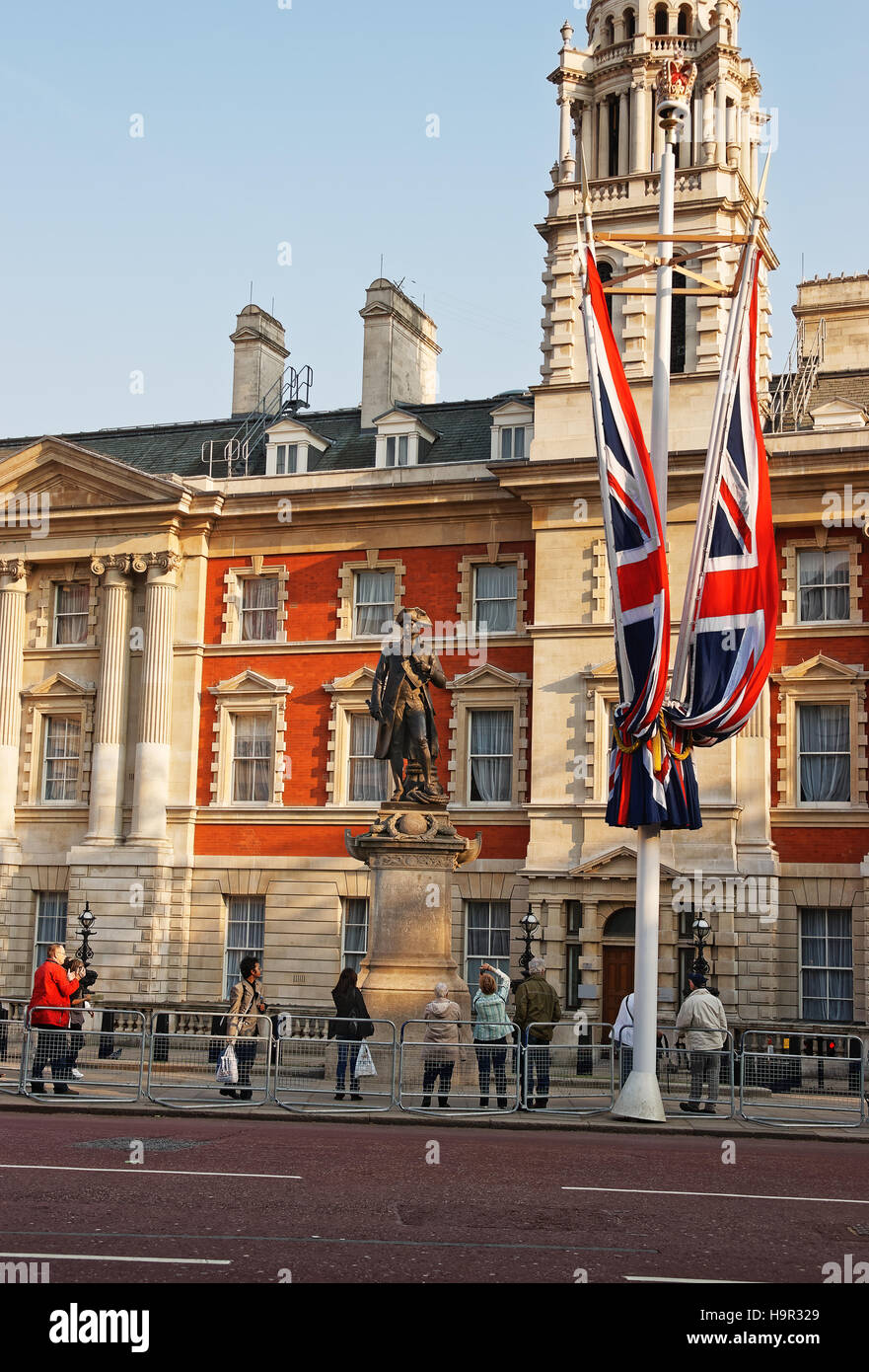 London, England - April 30, 2011: Captain James Cook statue at the ...